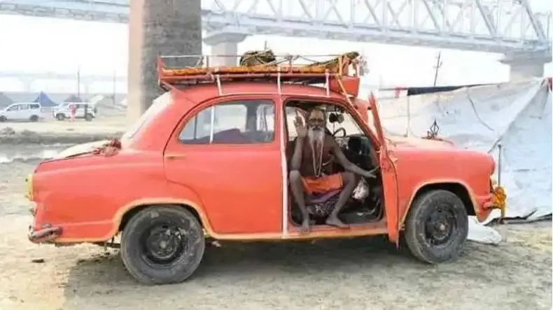 Mahakumbh 2025 Viral Babas: ‘एंबेसडर बाबा’ से लेकर ‘कबूतर वाले बाबा’ तक ...