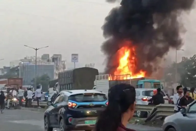 Pune Navale Bridge Accident: पुणे ब्रिज दुर्घटना में अब तक क्या-क्या ...