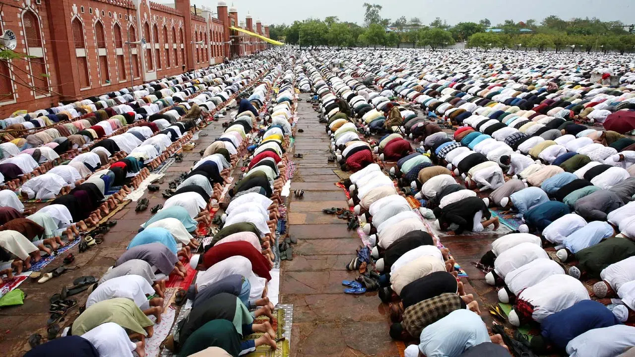 Eid-ul-Adha 2026 Wishes In Hindi: ईद-उल-अज़हा पर इन Top 20+ स्पेशल ...