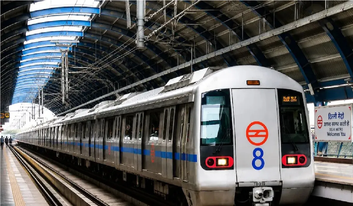 मेट्रो से उतरकर घर जा रही दो बहनों से चाकू की नोक पर लूट